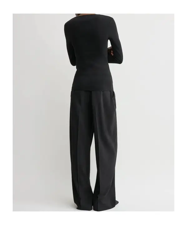 TOTEME Scoop Neck Long Sleeve Knitted Top - Black