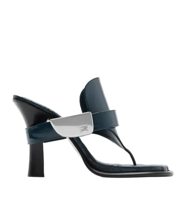 Burberry Quilted Leather Thong-strap Sandals - Black