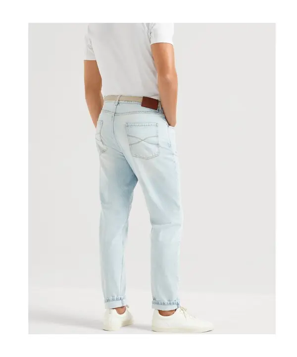 Brunello Cucinelli Mid-rise Jeans With Logo Patch - Light Denim