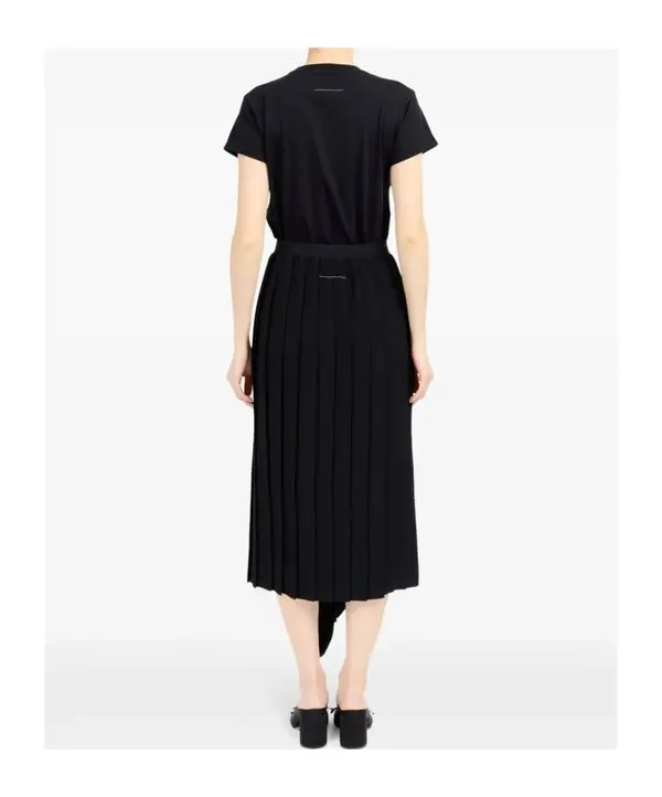 MAISON MARGIELA Pleated Skirt With Asymmetrical Hem