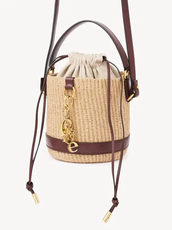 Chloé Charms Raffia Bucket Bag - Nude