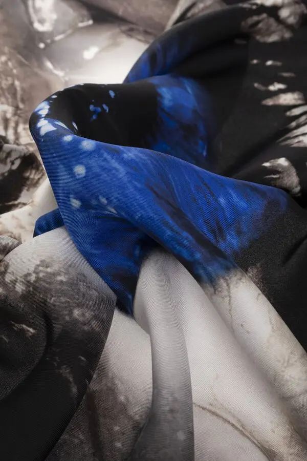 Alexander McQueen Eye-printed Finished Edge Scarf
