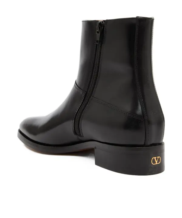 Valentino Garavani Vlogo Plaque Almond Toe Ankle Boots