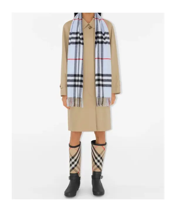Burberry Checked Fringed-edge Scarf - Light Blue
