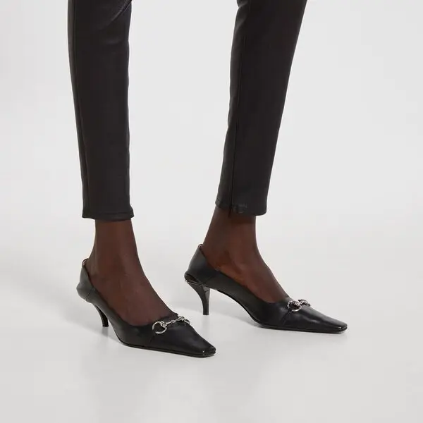 Gucci Vittoria Pumps - Black