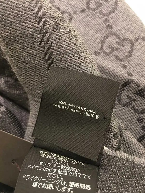 Gucci Gg Jacquard Pattern Knitted Scarf - Black