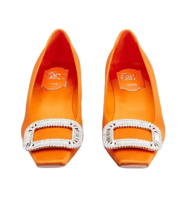 ROGER VIVIER Belle Vivier Pilgrim Buckle Embellished Pumps - Orange
