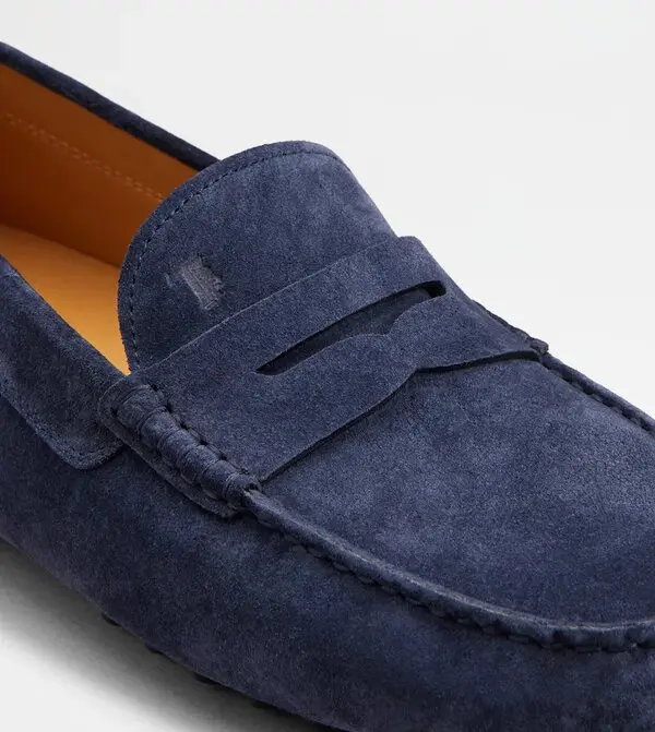 TOD'S Gommino Driving Shoes In Calf Suede - Blue