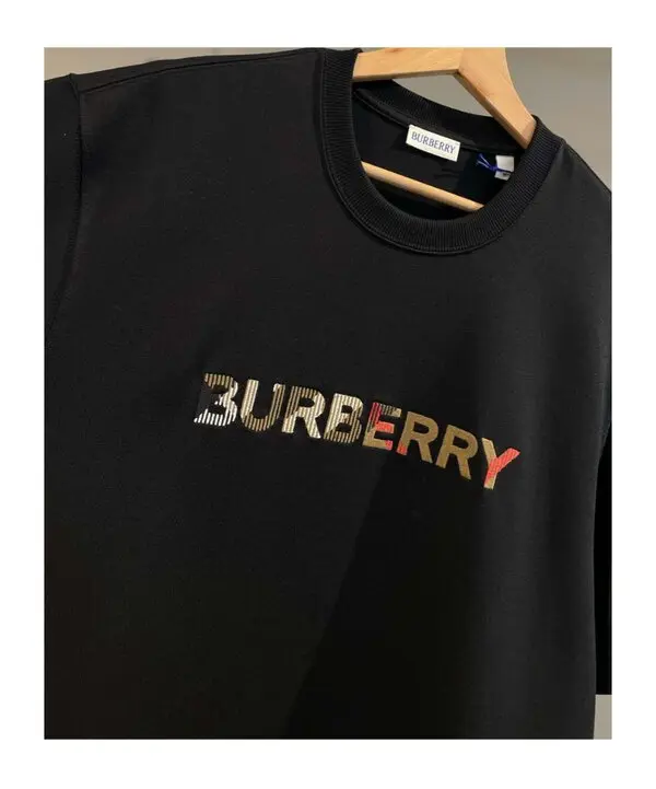 Burberry Crew Neck T-shirt - Black