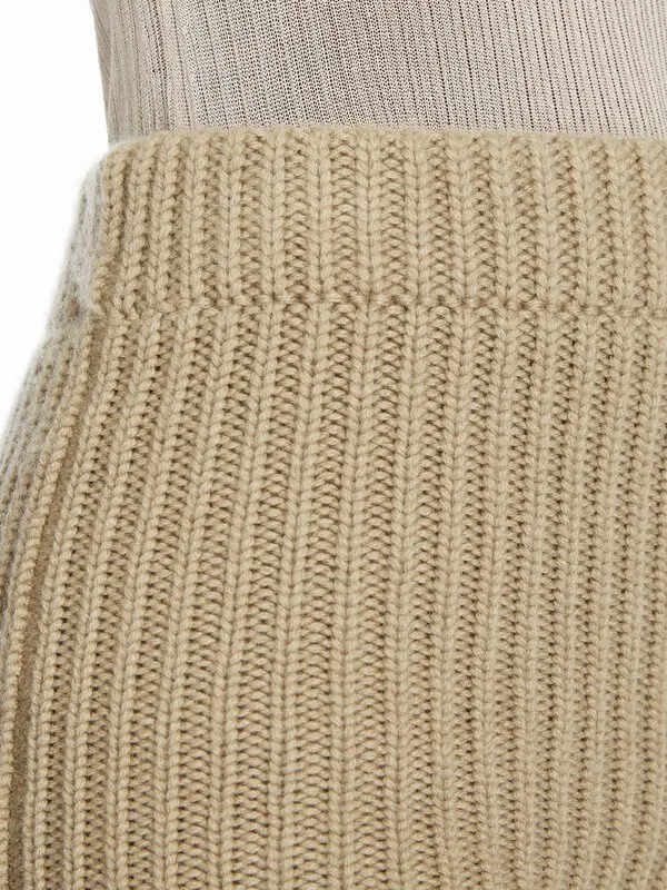 Max Mara Rib Knitted High-rise Shorts