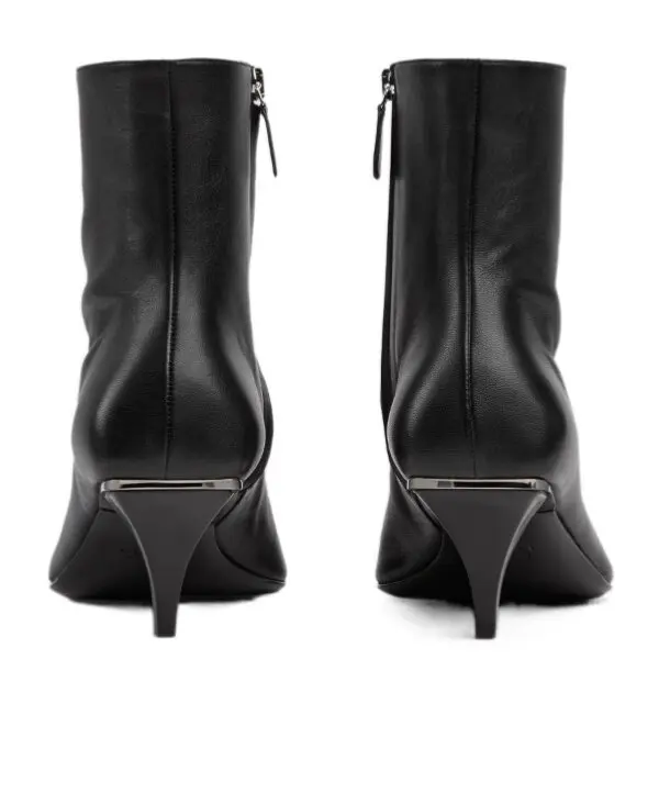 Gucci Vittoria Ankle Boots With Horsebit Detail