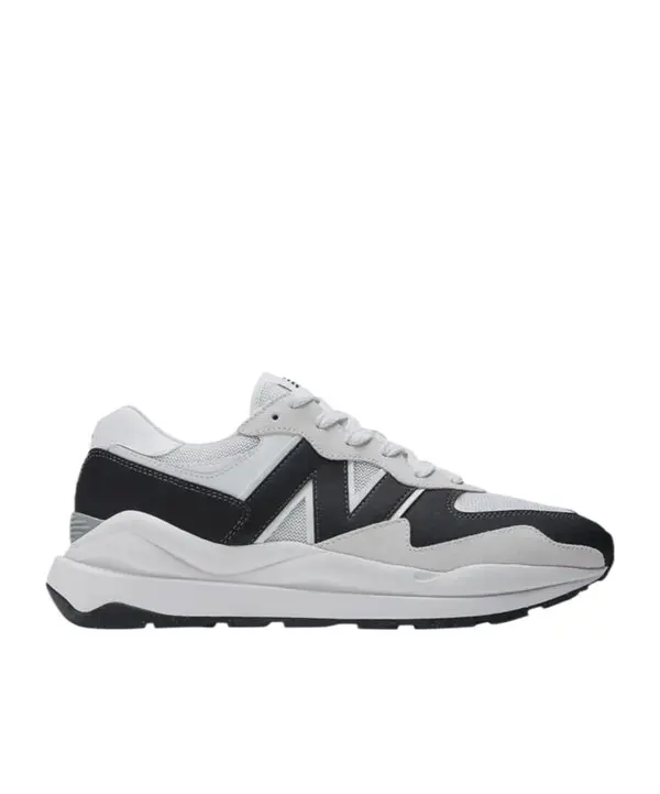 NEW BALANCE Round Toe Sneakers