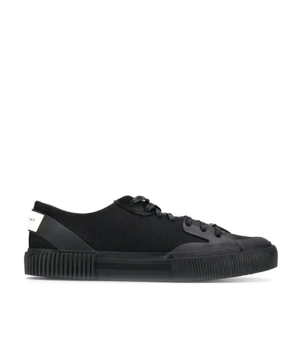 Givenchy Low-top Casual Sneakers With Embossed Logo