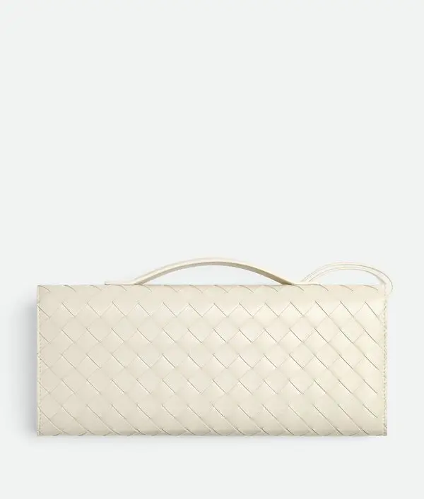 Bottega Veneta Andiamo Clutch - Nude