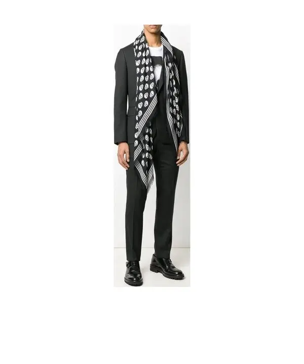 Alexander McQueen Allover Skull Scarf - Black