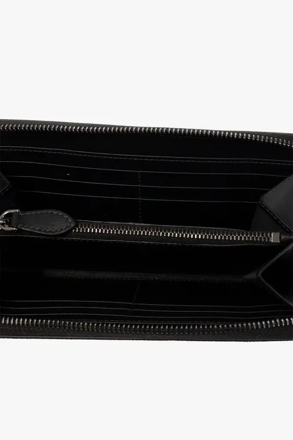 Burberry Logo Plaque Checked Zipped Wallet