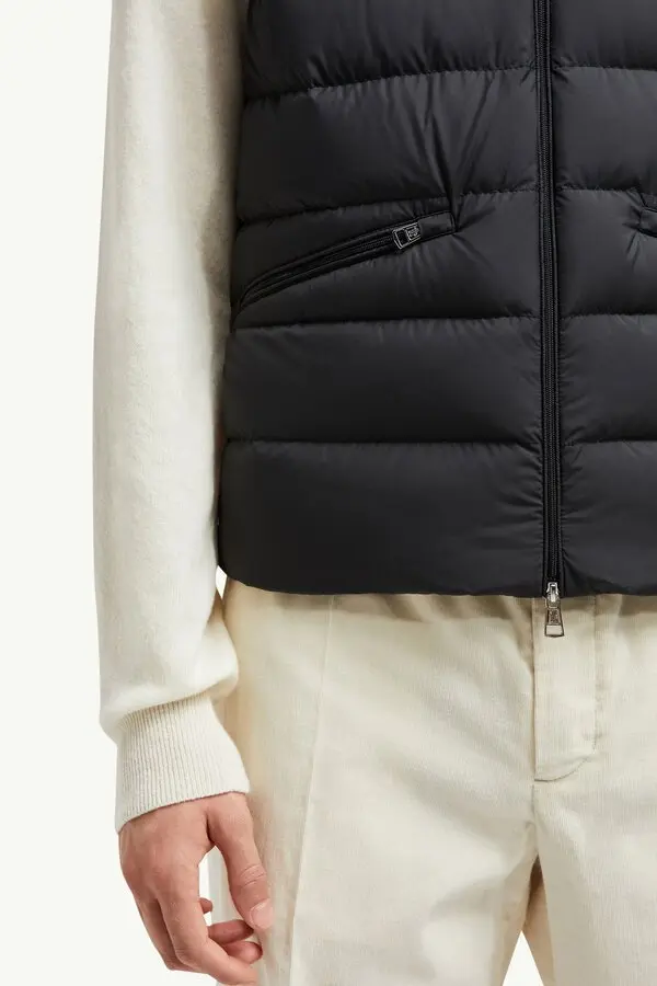 Moncler Lechtal Zip-up Padded Gilet - Black