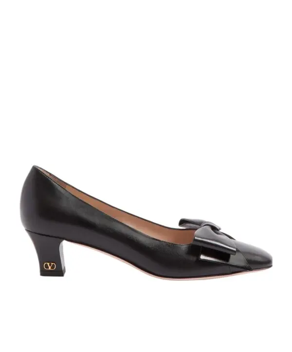 Valentino Garavani Bowow Logo Plaque Pumps - Black