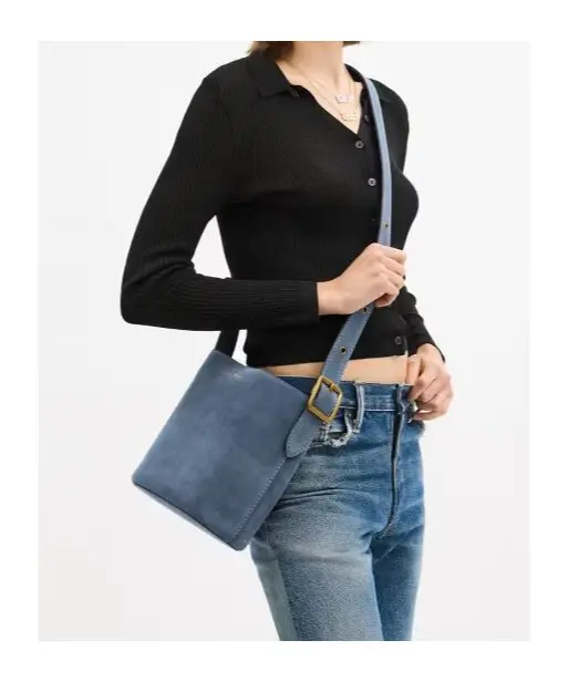 COACH Bleecker 21 Bucket Bag - Blue