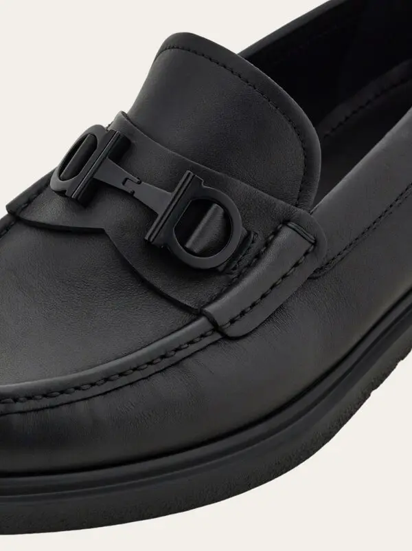 FERRAGAMO Loafer With Gancini Buckle - Black