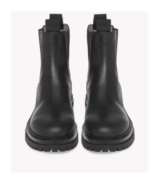 GIANVITO ROSSI Chester Round Toe Chelsea Boots