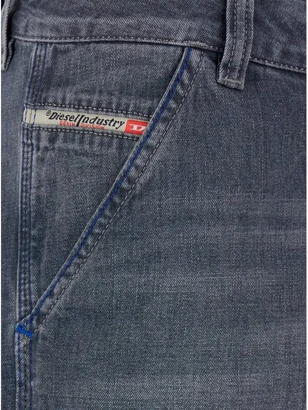 DIESEL® D-delivery 09n83 Carpenter Jeans