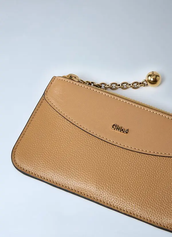 Chloé Logo Plaque Zipped Wallet