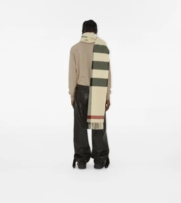 Burberry Check-pattern Fringed-edge Scarf