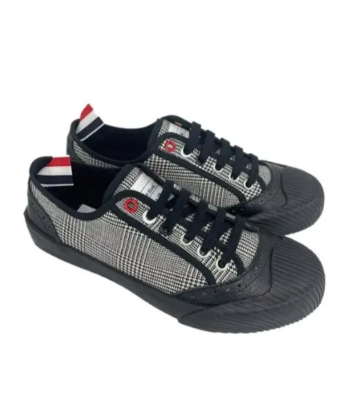 Thom Browne Casual Lace-up Sneakers - Black
