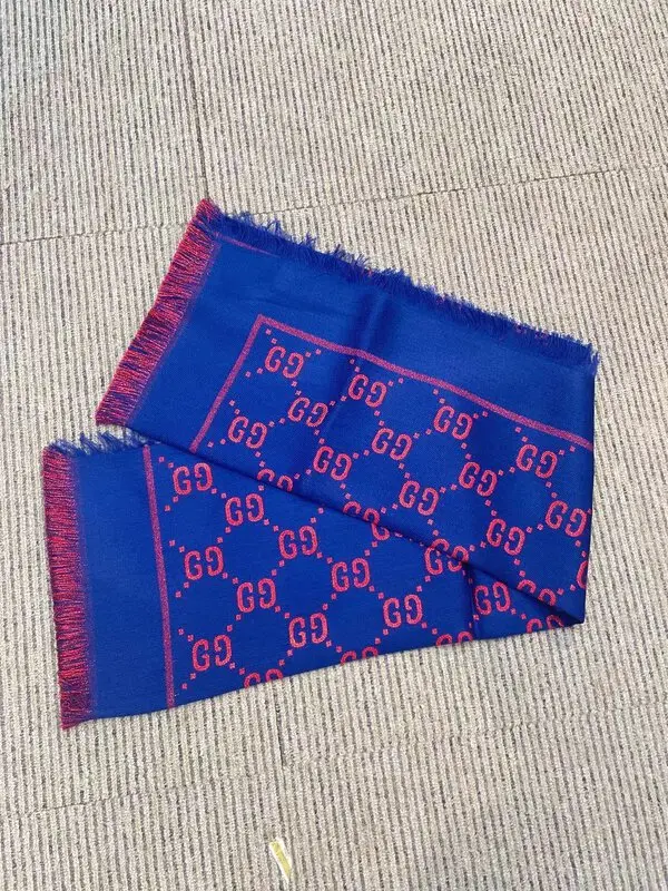 Gucci Gg Motif Lamé Scarf