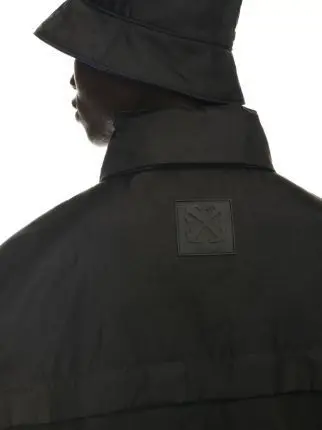 Off-White Long Sleeve Zipper Windbreaker Jacket With Logo Detail - Black