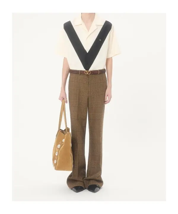 Valentino Garavani Logo Plaque Button-up Shirt