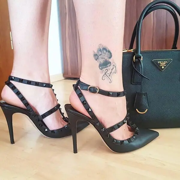 Valentino Garavani Rockstud Ankle Strap Pumps - Black