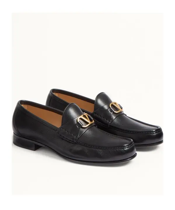 Valentino Garavani Vlogo Signature Slip-on Loafers - Black