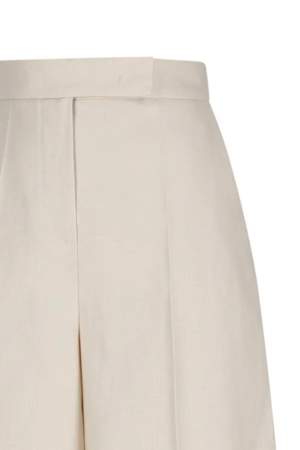 Max Mara Pleated Bermuda Shorts - White