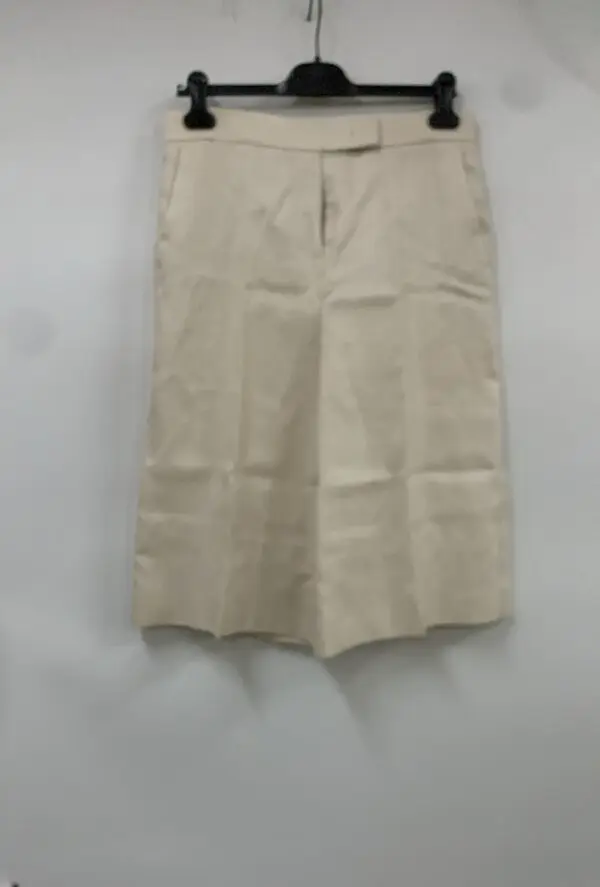 Max Mara Pleated Bermuda Shorts - White