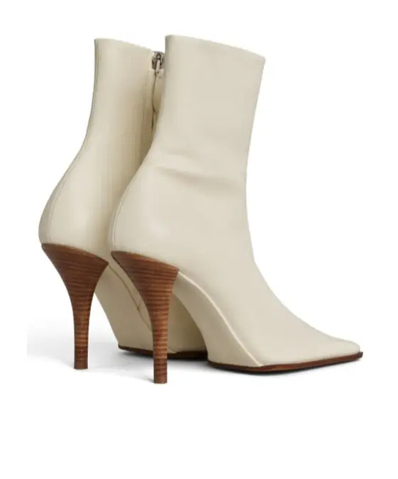 Alaïa Soft Square Ankle Boots - White