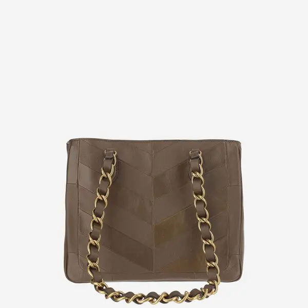 Valentino Garavani Vlogo Signature Chain Shoulder Bag