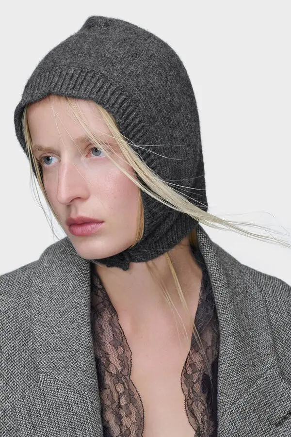 MAISON MARGIELA Knit Hood