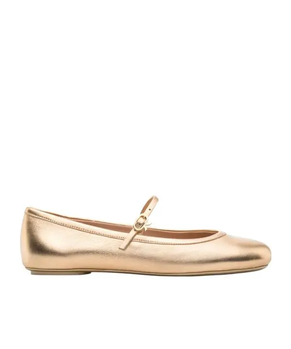 GIANVITO ROSSI Carla Buckled Ballerina Flats - Nude