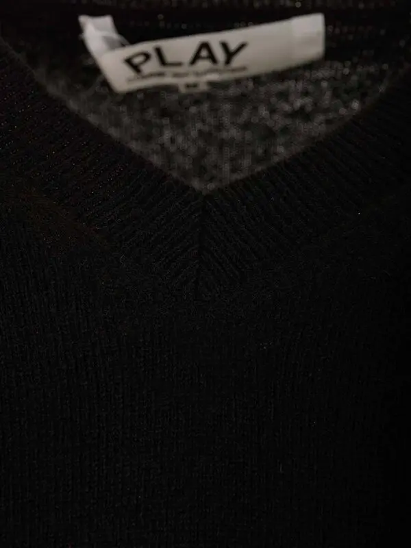 Play Comme Des Garcon Long Sleeve V-neck Sweater With Logo - Black