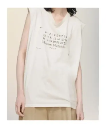 MAISON MARGIELA Sleeveless Crewneck Top