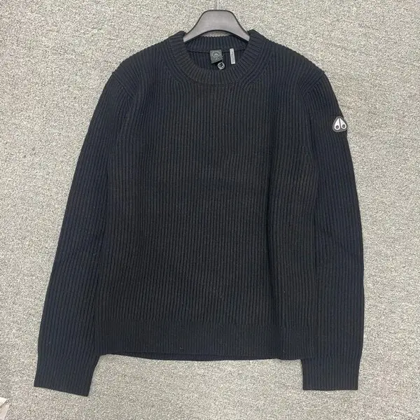 Moose Knuckles Ribbed Long Sleeve Sweater