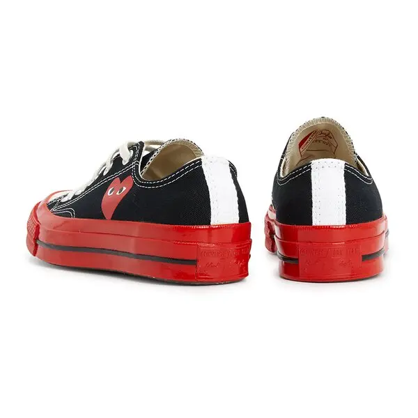 Comme Des Garçons Round Toe Sneakers - Red