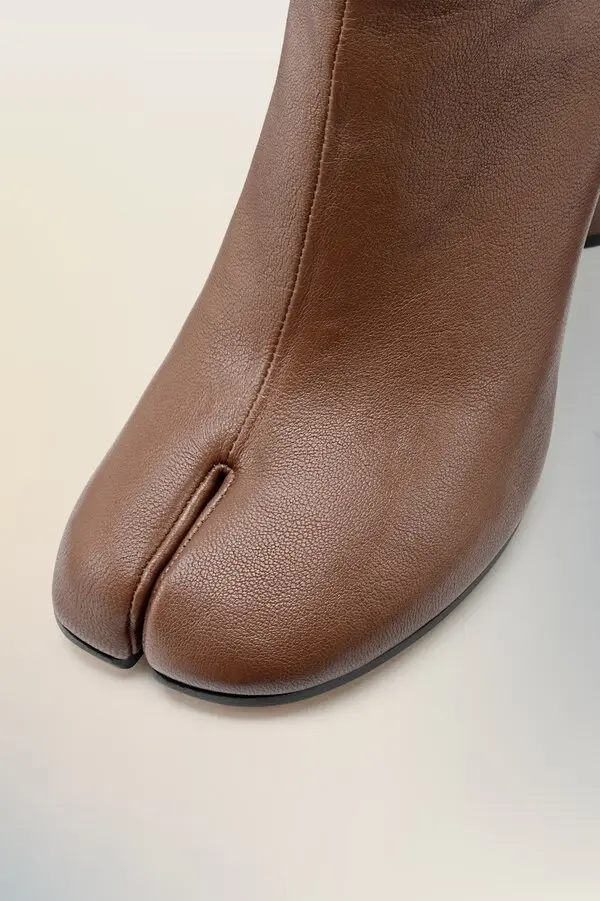 MAISON MARGIELA Tabi Ankle Boots - Brown