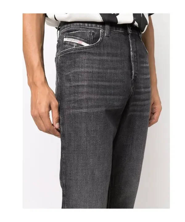 DIESEL® 2005 D-fining Mid-rise Tapered Jeans