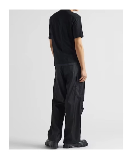 Prada Logo Patch Pocket T-shirt - Black