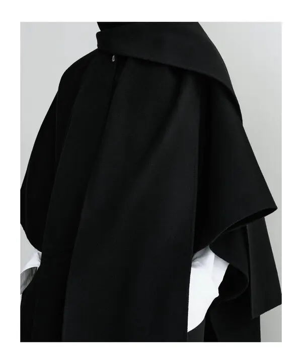 TOTEME Scarf-detailed Short-sleeved Cape