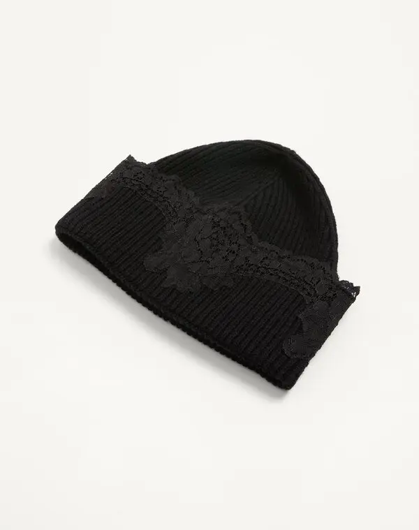 Valentino Garavani Vlogo Signature Lace Beanie - Black