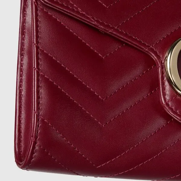 Gucci Logo Plaque Quilted Clutch Bag - Red